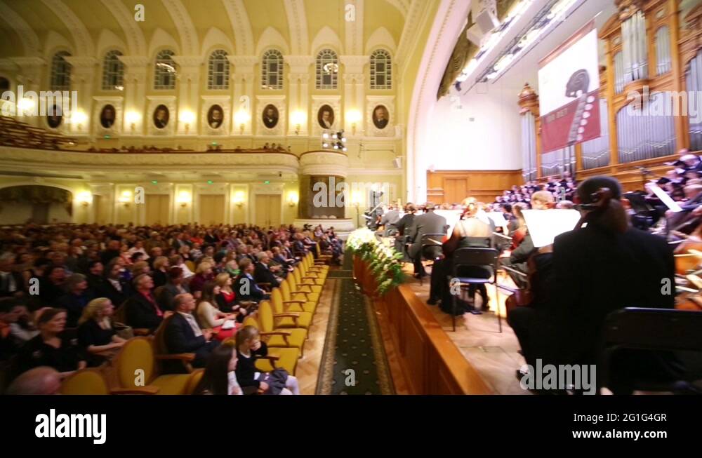 Review hall and musicians at Moscow Tchaikovsky Conservatory Stock ...