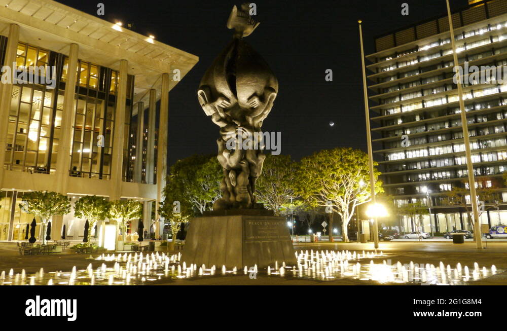 Statue to music Stock Videos & Footage - HD and 4K Video Clips - Alamy