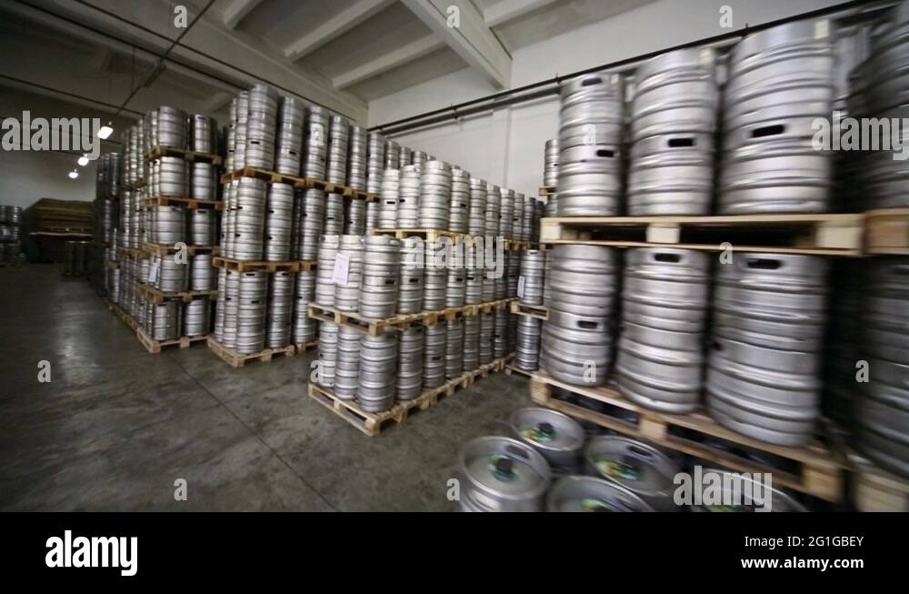 Metal keg kegs Stock Videos & Footage - HD and 4K Video Clips - Alamy
