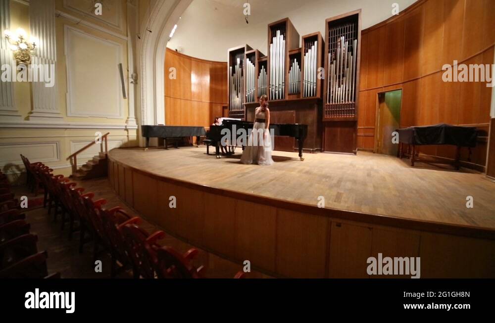 Opera singer singing woman Stock Videos & Footage - HD and 4K Video ...