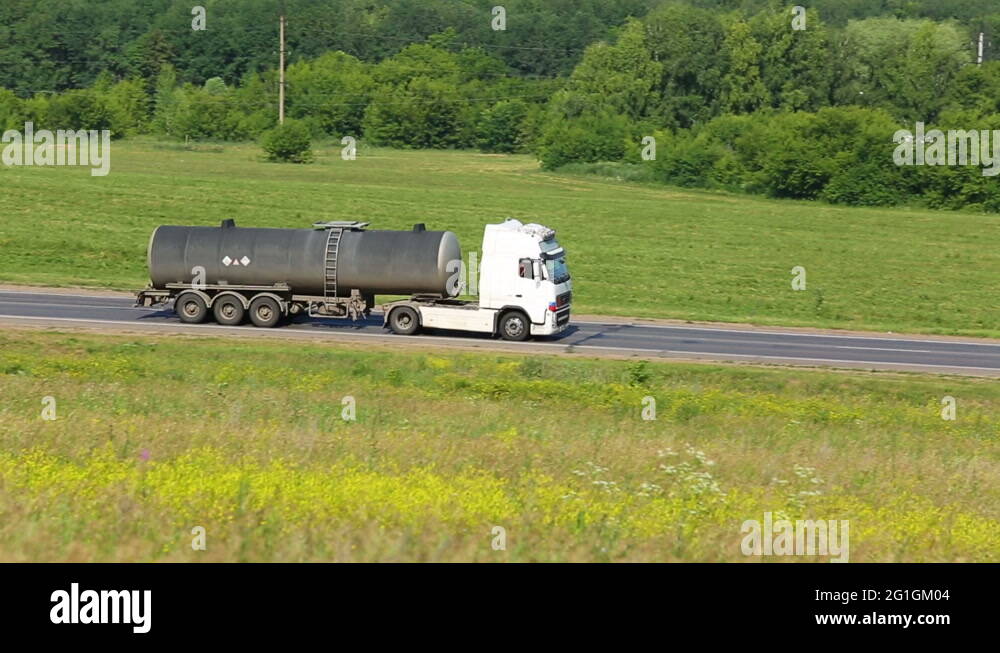 Driving a tank Stock Videos & Footage - HD and 4K Video Clips - Alamy