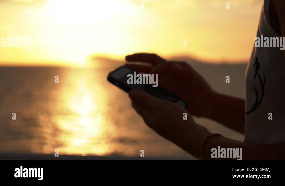 Iphone intro Stock Videos & Footage - HD and 4K Video Clips - Alamy