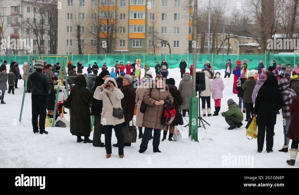 Many adults Stock Videos & Footage - HD and 4K Video Clips - Alamy