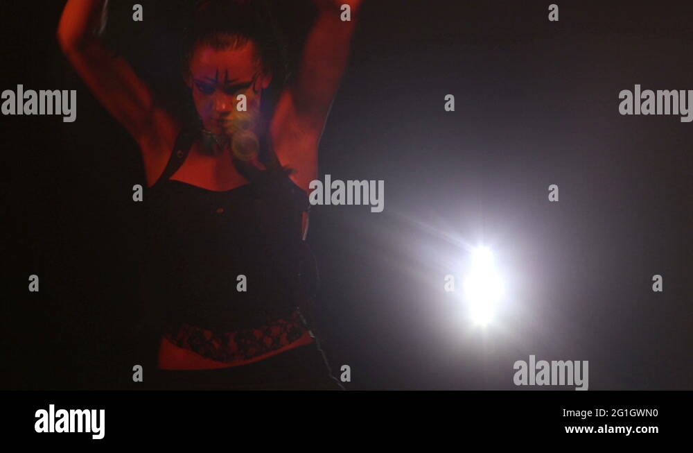 Snakes circle Stock Videos & Footage - HD and 4K Video Clips - Alamy