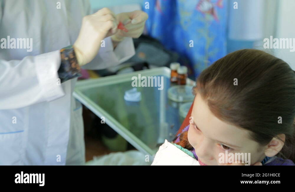 Fixing staples Stock Videos & Footage - HD and 4K Video Clips - Alamy