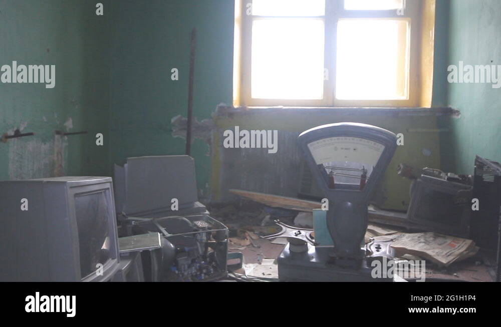 Laboratory equipment broken Stock Videos & Footage - HD and 4K Video ...