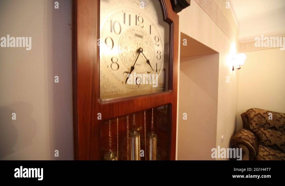 Pendulum room Stock Videos & Footage - HD and 4K Video Clips - Alamy