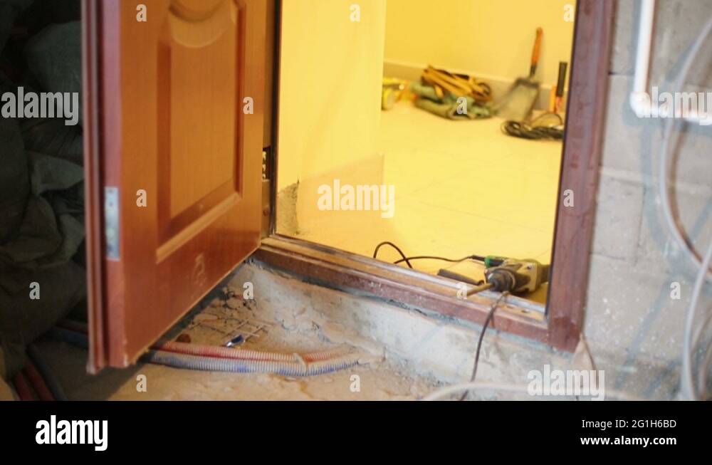 Pneumatic chipper Stock Videos & Footage - HD and 4K Video Clips - Alamy