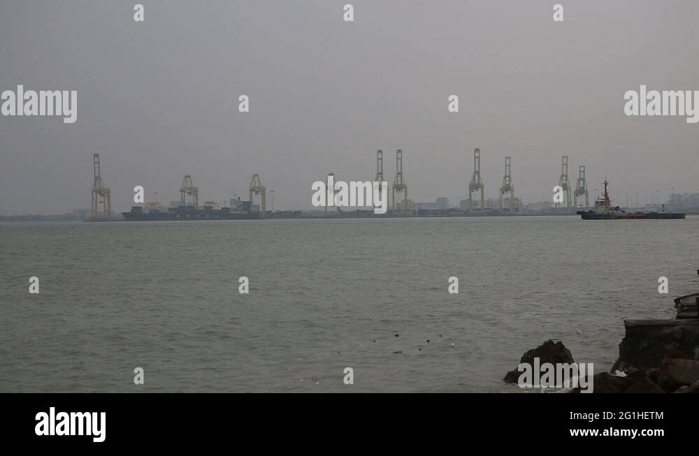 Garbage floating sea Stock Videos & Footage - HD and 4K Video Clips - Alamy