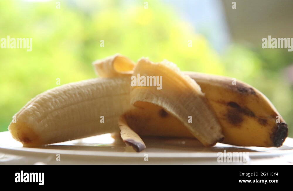 Banana plate Stock Videos & Footage - HD and 4K Video Clips - Alamy