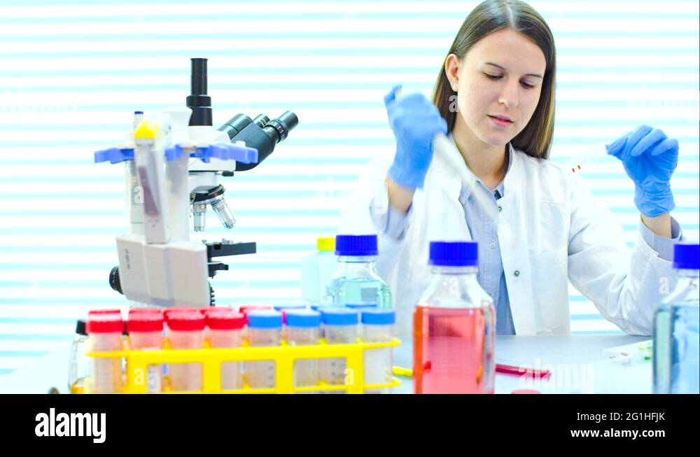 Pcr testing Stock Videos & Footage - HD and 4K Video Clips - Alamy