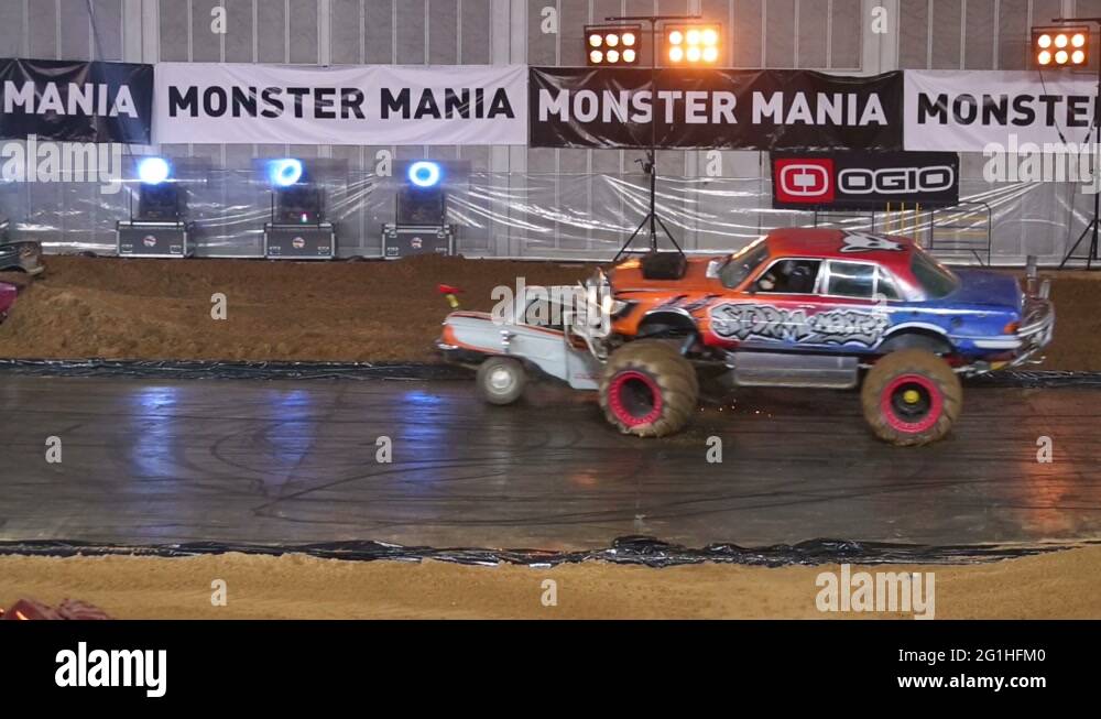 Wreck of small truck Stock Videos & Footage - HD and 4K Video Clips - Alamy