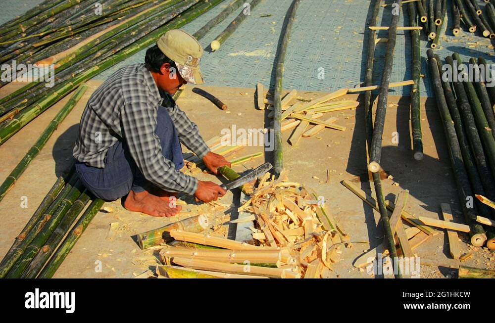 Rough handling Stock Videos & Footage - HD and 4K Video Clips - Alamy