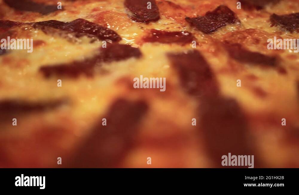 Pizza circle Stock Videos & Footage - HD and 4K Video Clips - Alamy