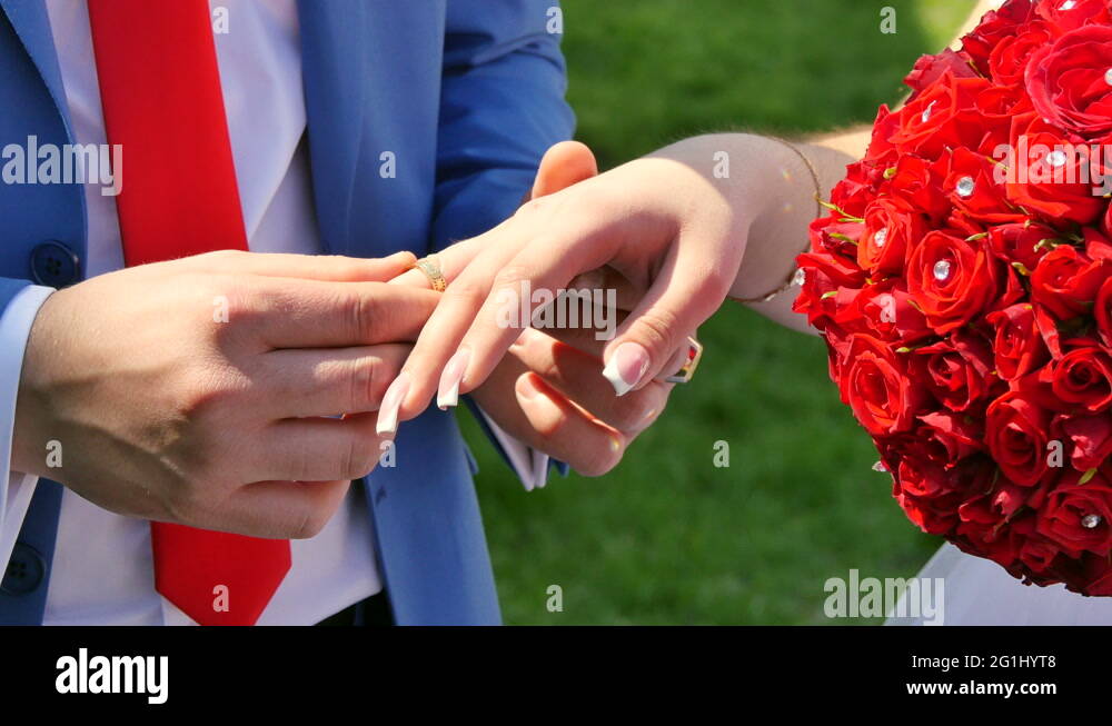 Commitment ceremony rings Stock Videos & Footage - HD and 4K Video ...