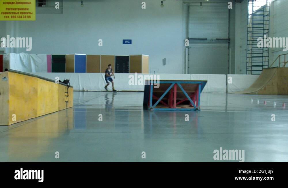 Inline skating Stock Videos & Footage - HD and 4K Video Clips - Alamy