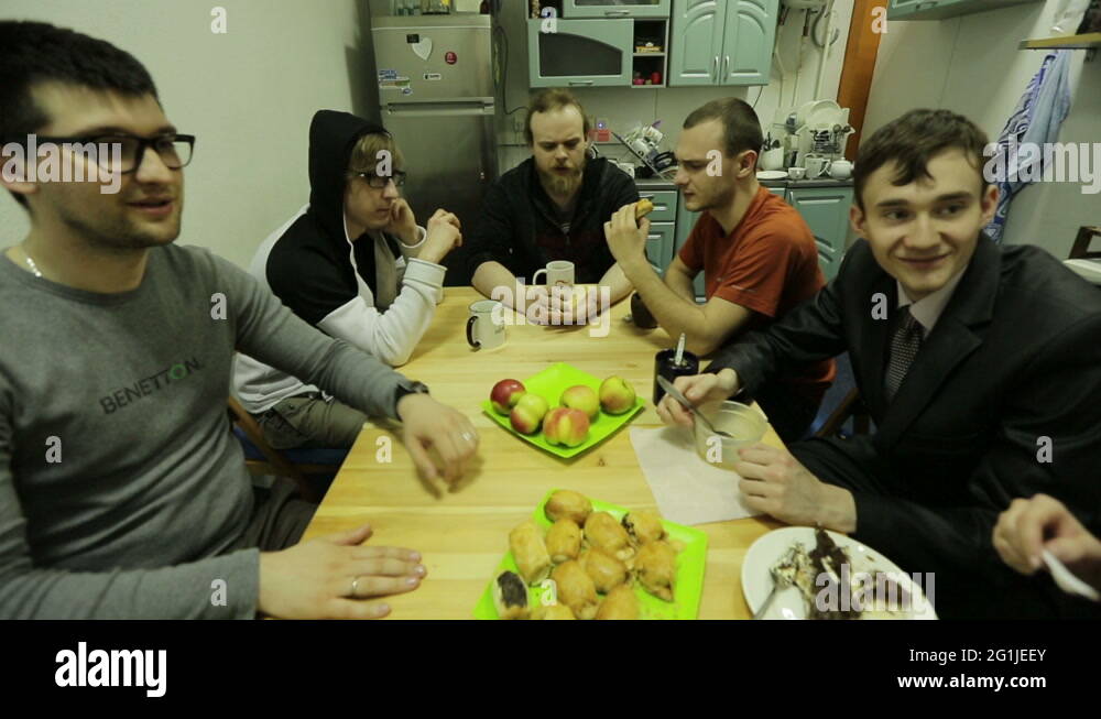 Dining wining Stock Videos & Footage - HD and 4K Video Clips - Alamy