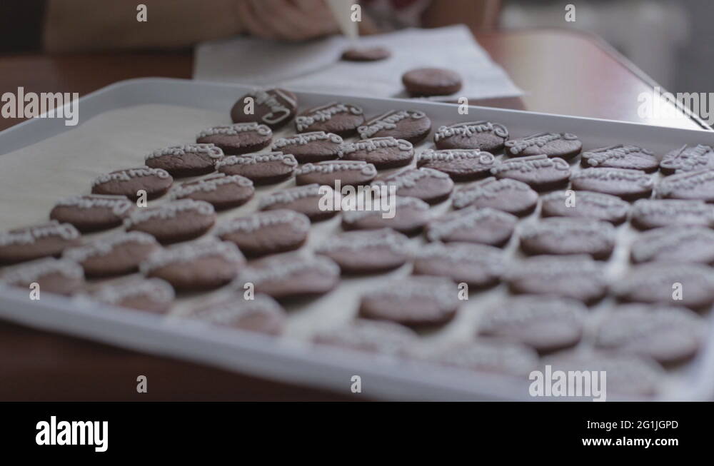 Icing texture Stock Videos & Footage - HD and 4K Video Clips - Alamy