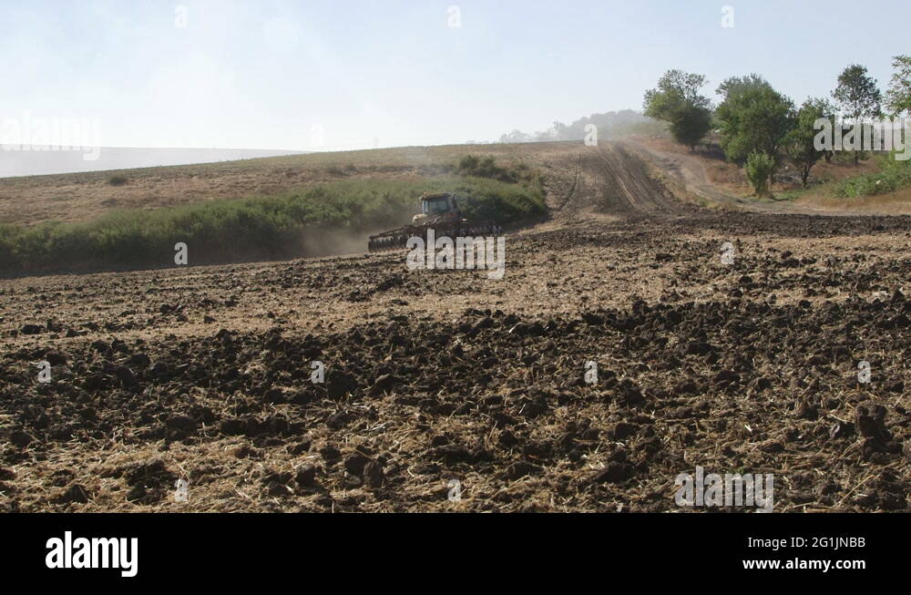 Till plough Stock Videos & Footage - HD and 4K Video Clips - Alamy