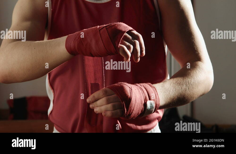 Fight poses Stock Videos & Footage - HD and 4K Video Clips - Alamy