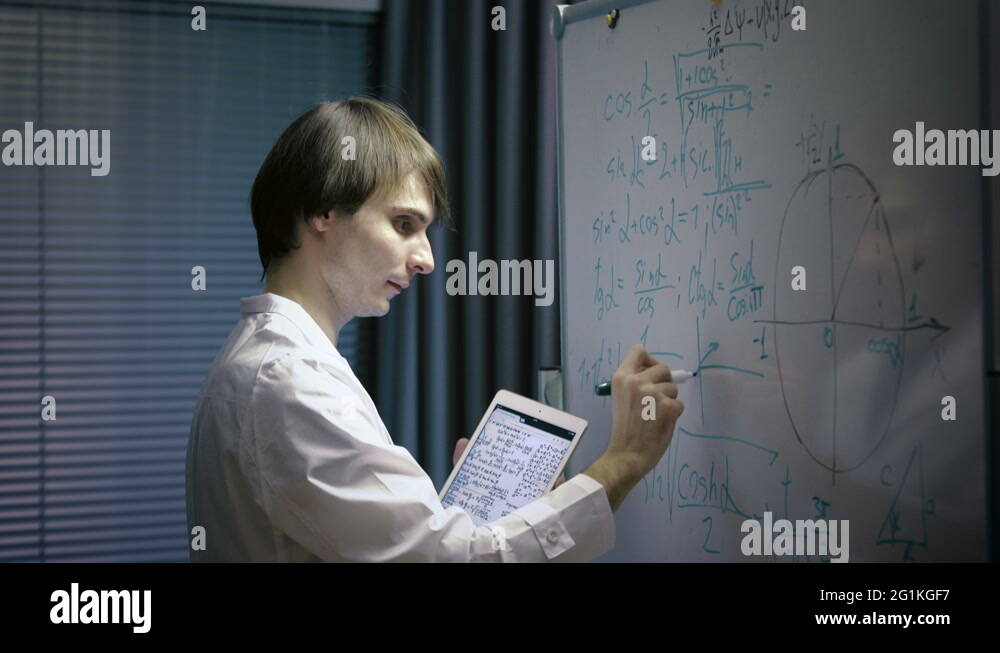 Maths science class Stock Videos & Footage - HD and 4K Video Clips - Alamy