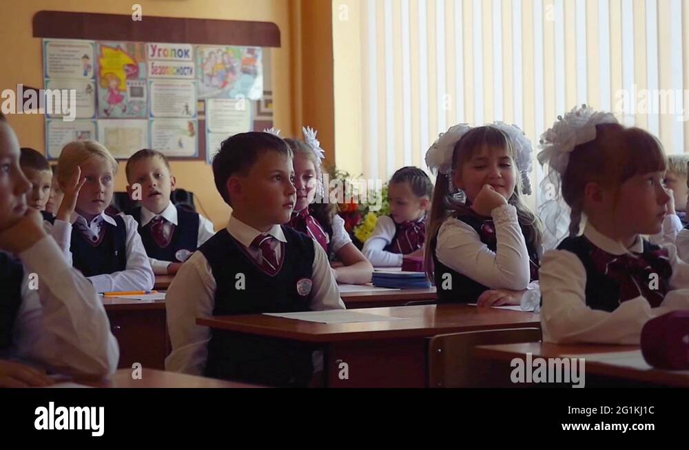 Grade 1 students Stock Videos & Footage - HD and 4K Video Clips - Alamy