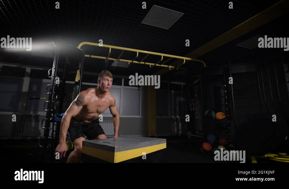 Sportsman box Stock Videos & Footage - HD and 4K Video Clips - Alamy