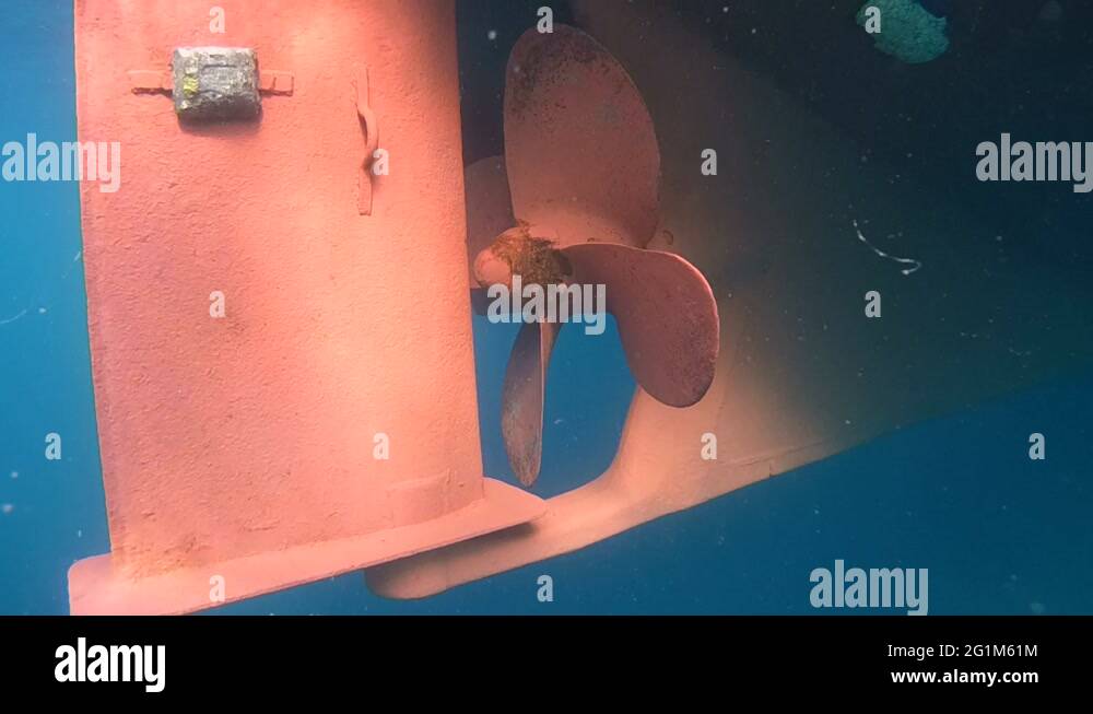 Ships flare Stock Videos & Footage - HD and 4K Video Clips - Alamy