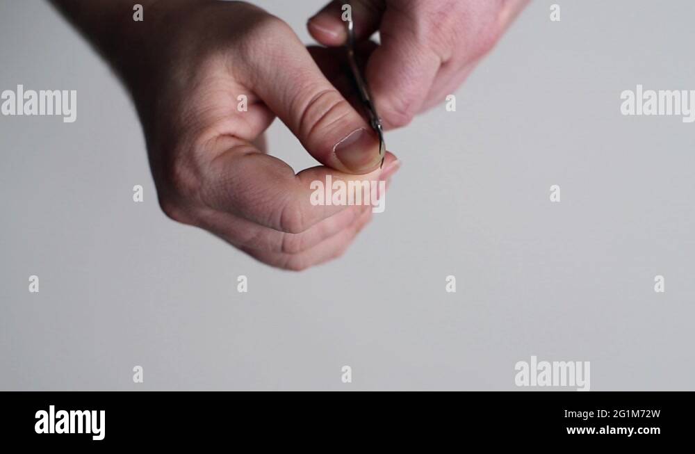 Cut thumb Stock Videos & Footage - HD and 4K Video Clips - Alamy