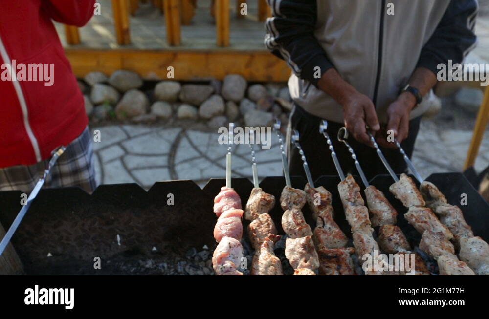 Men eating kebab Stock Videos & Footage - HD and 4K Video Clips - Alamy