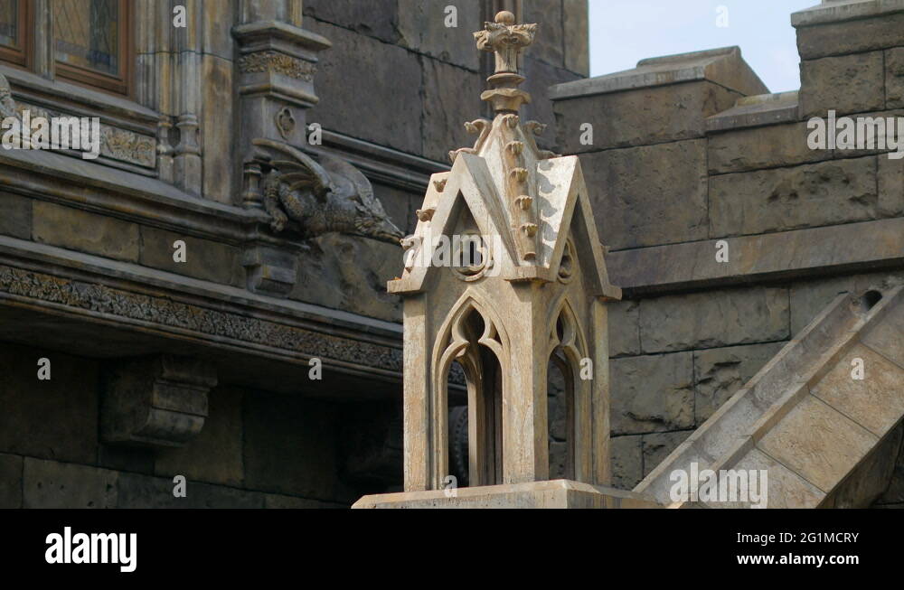 Castle turret detail Stock Videos & Footage - HD and 4K Video Clips - Alamy