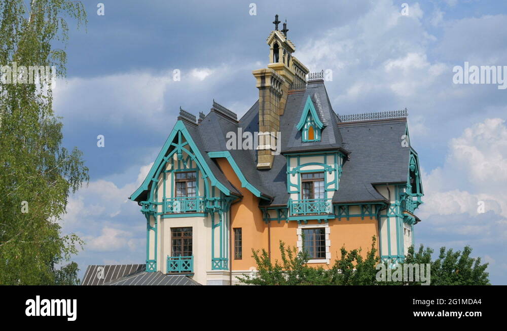 Half timbered half timber Stock Videos & Footage - HD and 4K Video ...