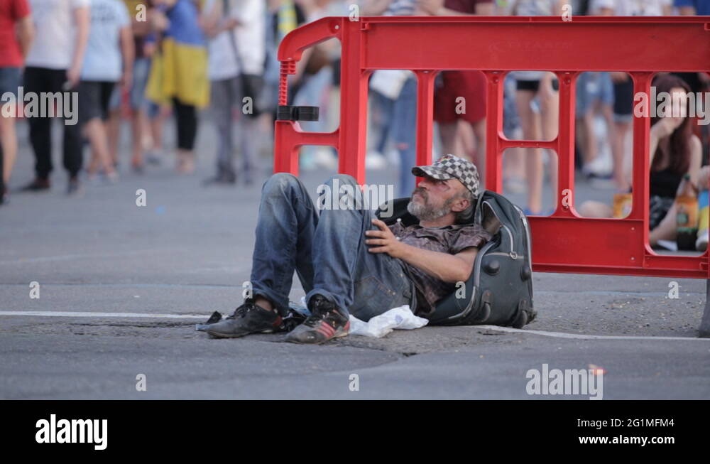 Homeless service Stock Videos & Footage - HD and 4K Video Clips - Alamy
