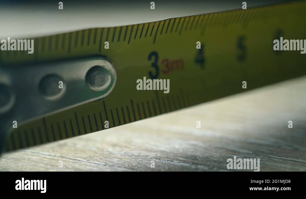 Estimate and measure Stock Videos & Footage - HD and 4K Video Clips - Alamy