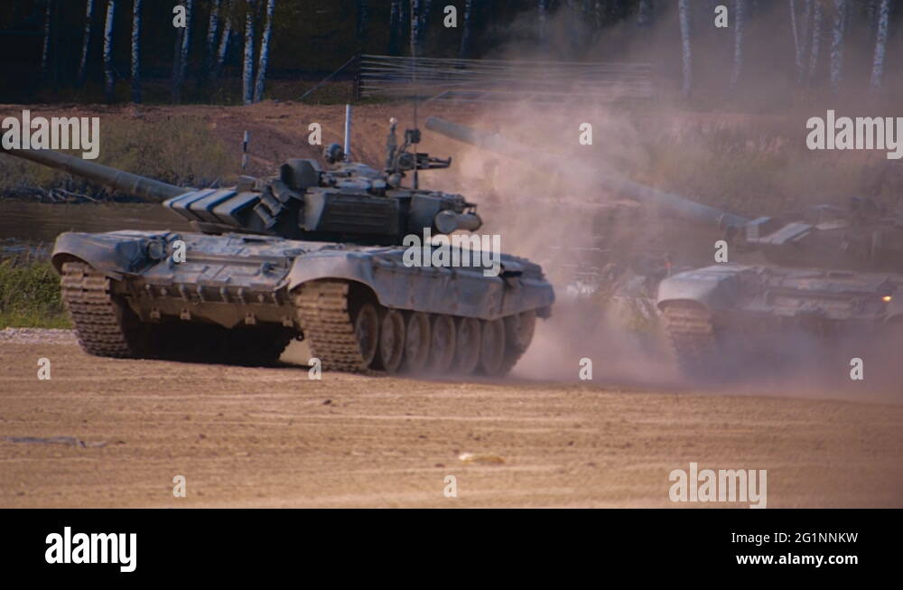 T 90 tanks Stock Videos & Footage - HD and 4K Video Clips - Alamy