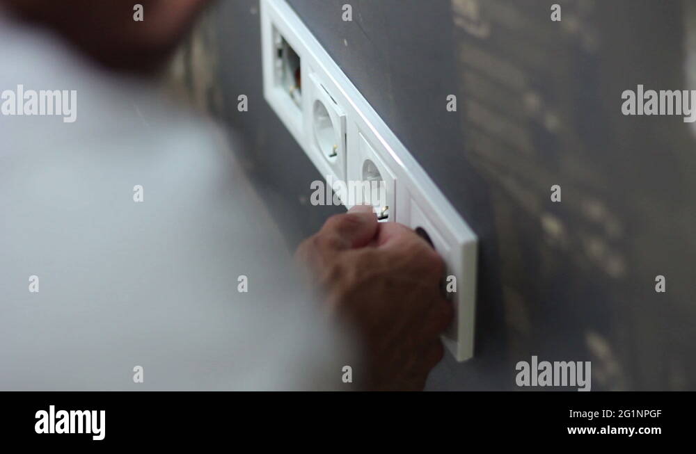 Man installing Stock Videos & Footage - HD and 4K Video Clips - Alamy