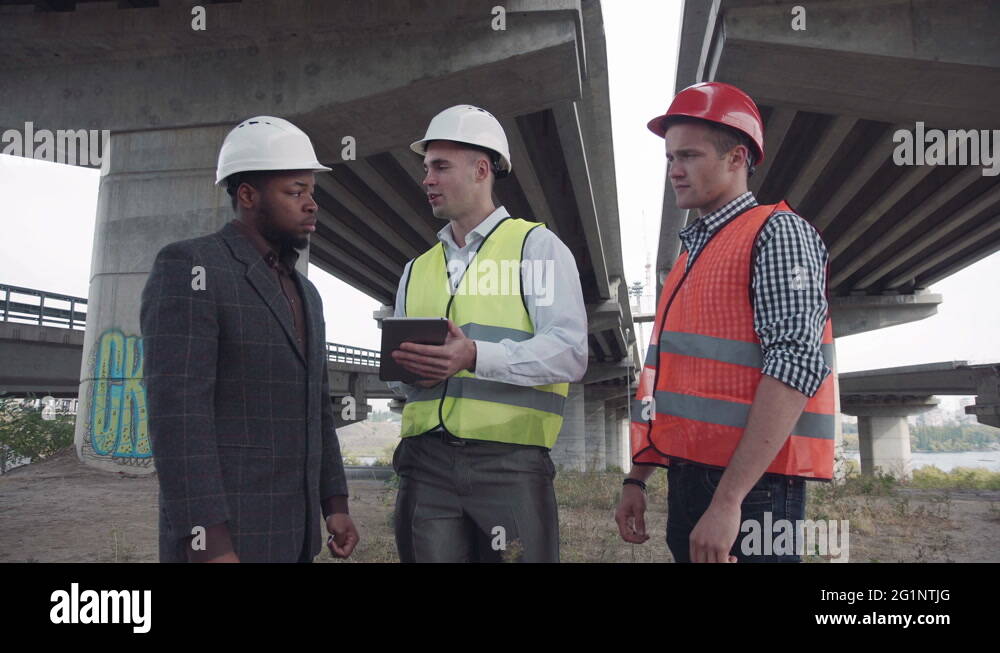 Structural engineers Stock Videos & Footage - HD and 4K Video Clips - Alamy