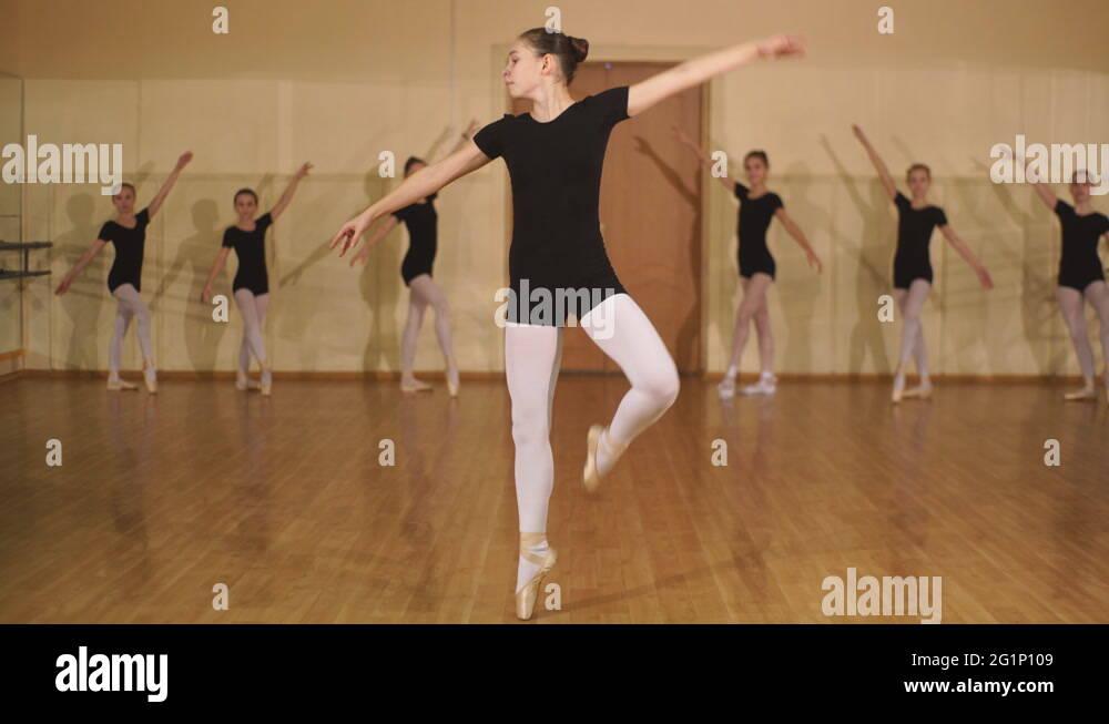 Air ballet Stock Videos & Footage - HD and 4K Video Clips - Alamy