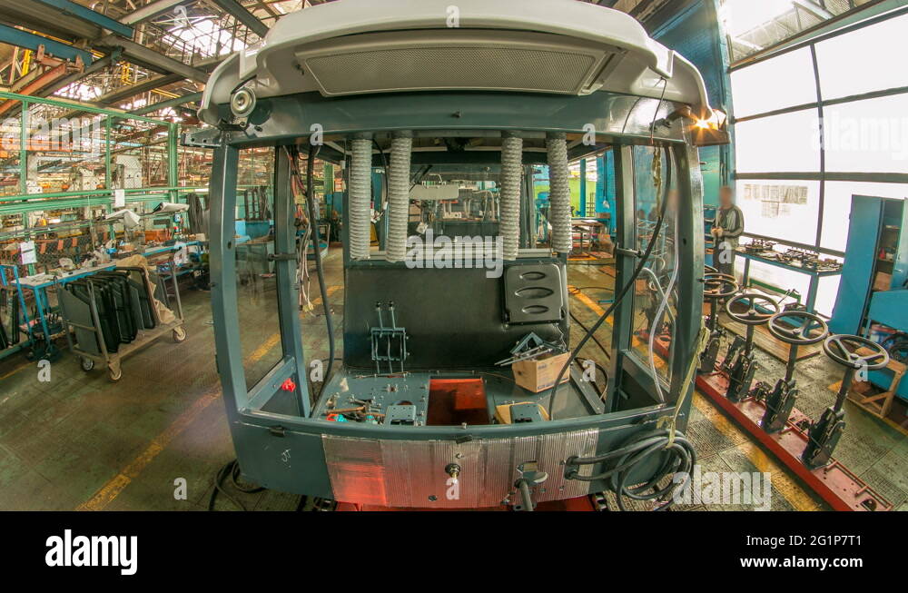 Tractor assembly Stock Videos & Footage - HD and 4K Video Clips - Alamy