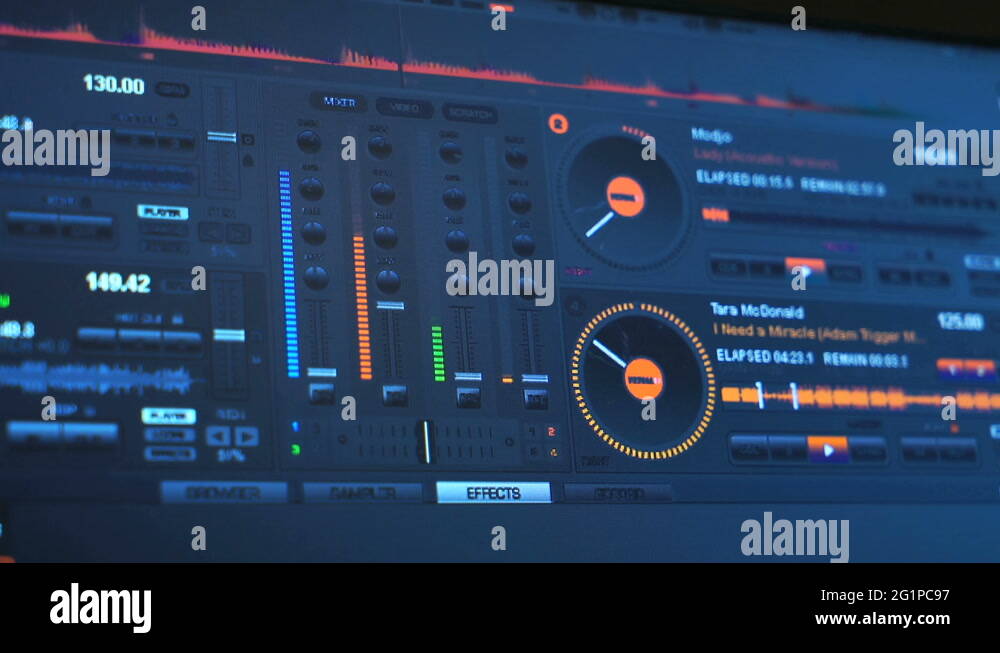 Instrumental panel Stock Videos & Footage - HD and 4K Video Clips - Alamy