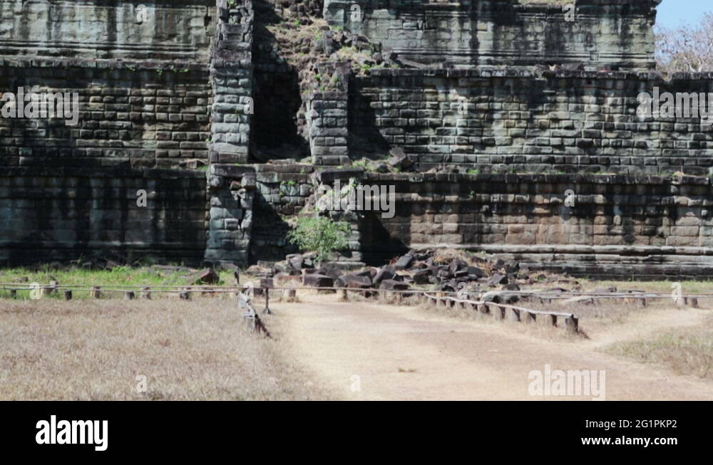 Koh Ker temple complex, death pyramid Prasat Prang, Cambodia Stock ...