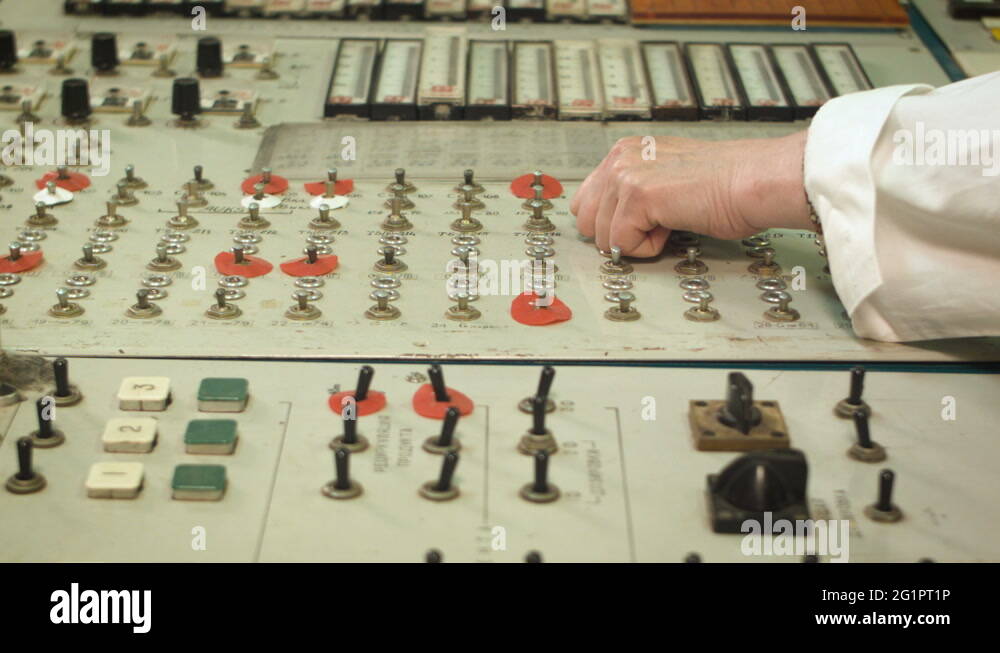 Nuclear control Stock Videos & Footage - HD and 4K Video Clips - Alamy
