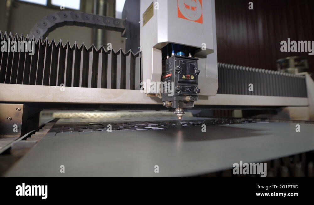 Blade fuse Stock Videos & Footage - HD and 4K Video Clips - Alamy