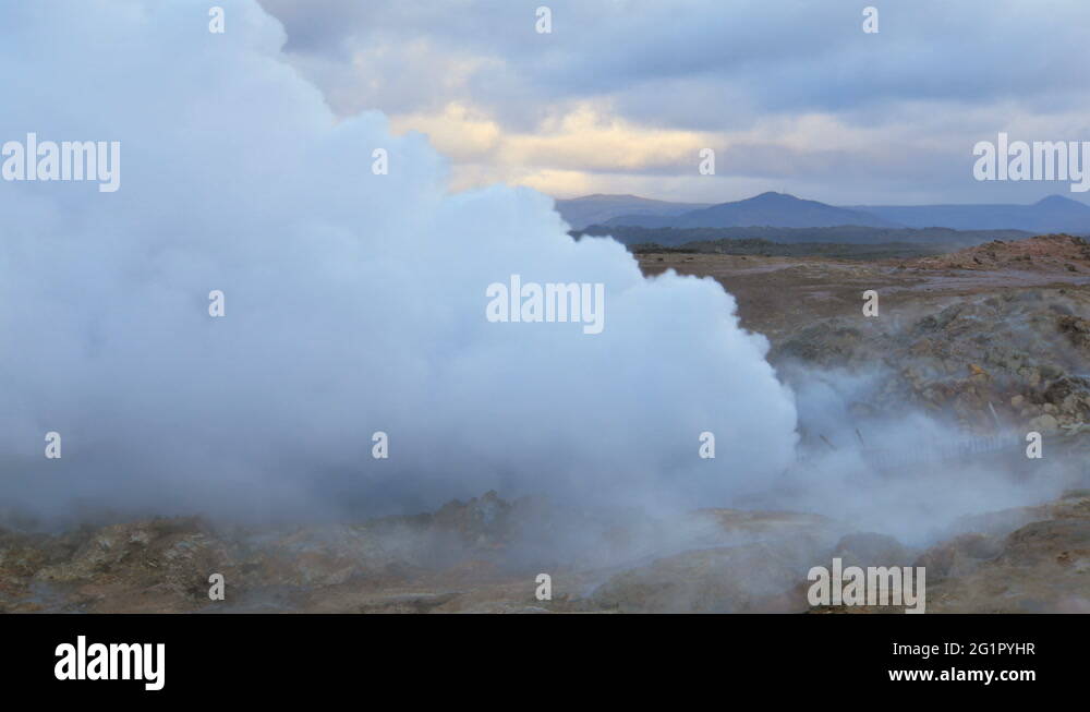 White puffs Stock Videos & Footage - HD and 4K Video Clips - Alamy
