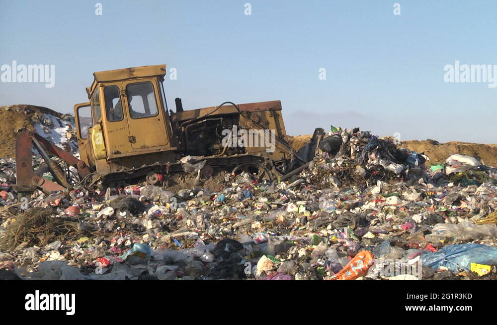 Food waste mountain Stock Videos & Footage - HD and 4K Video Clips - Alamy