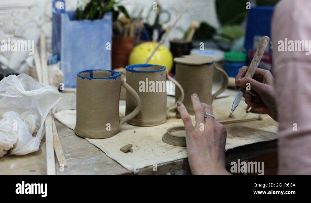 Ceramic cover Stock Videos & Footage - HD and 4K Video Clips - Alamy
