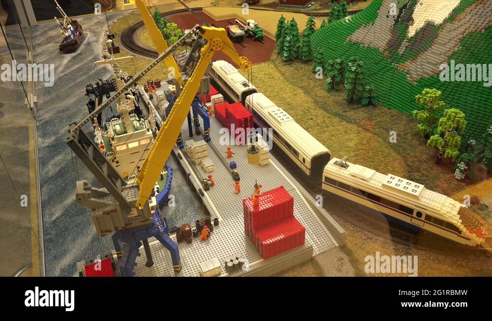 Children lego shop Stock Videos & Footage - HD and 4K Video Clips - Alamy