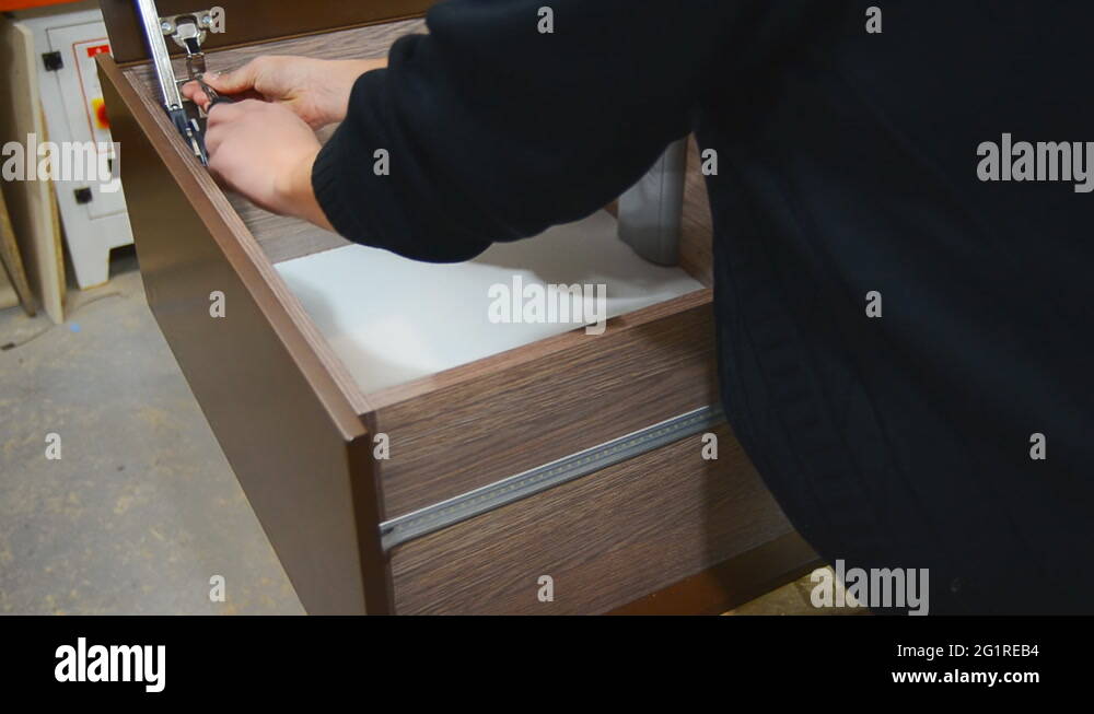 Assembling horizontal Stock Videos & Footage - HD and 4K Video Clips ...