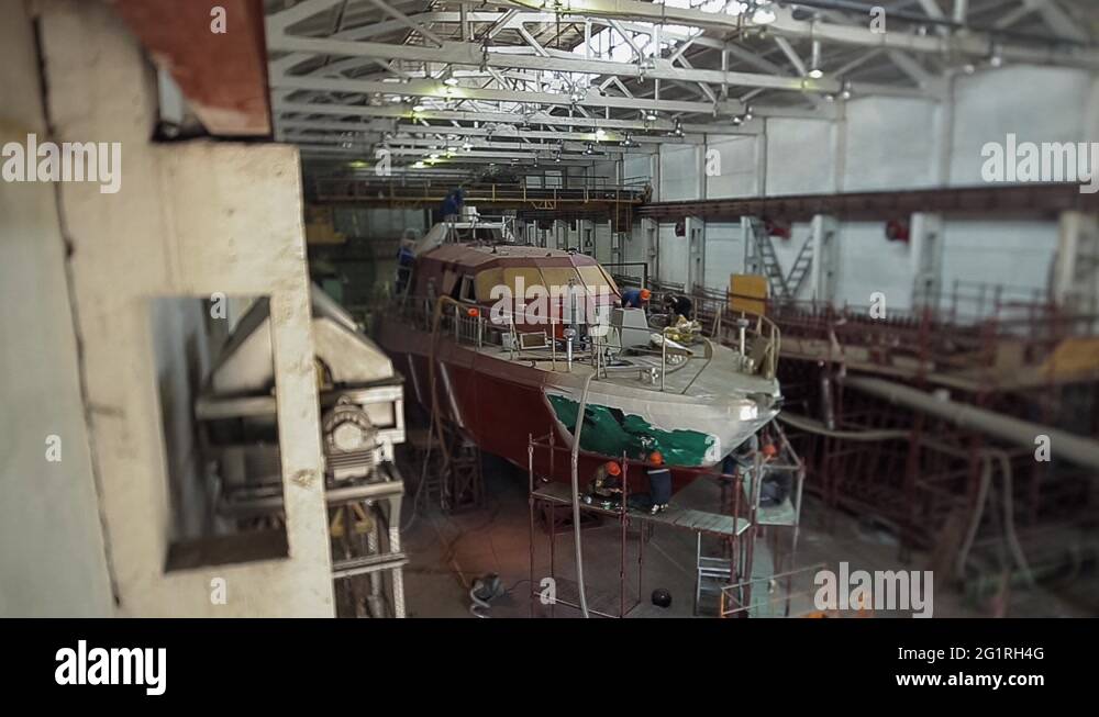 Ship building repair Stock Videos & Footage - HD and 4K Video Clips - Alamy