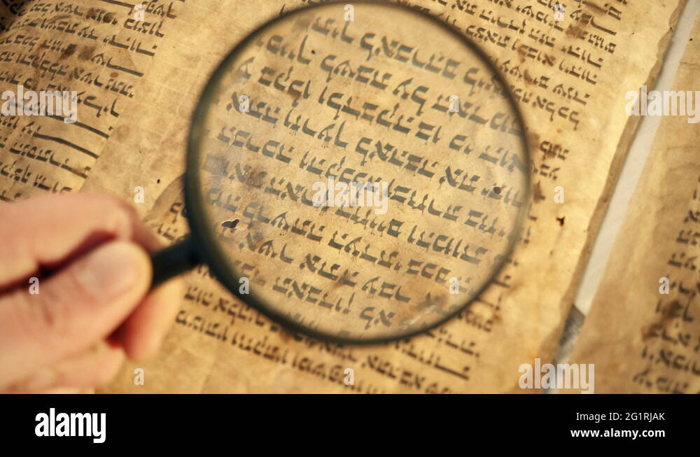 Hand lens Stock Videos & Footage - HD and 4K Video Clips - Alamy